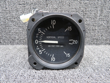 7000 (Alt: C661080L0101) United Vertical Speed Indicator (Lighted)(Code ...