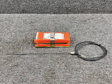 ELT-10 Narco Emergency Locator Transmitter with Tray and Antenna (Minor Wear)
