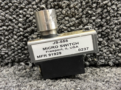 JS-555 (Alt: 91929) Robinson R22 Floor Transmat Switch has Minor Corrosion