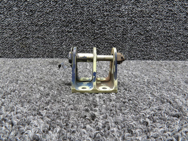 137111F10 Jetstream 31 Tab and Rudder Spigot Hinge Bracket For Sale