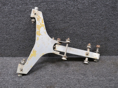 3720007, 3730007 Aero Commander 520 Main Landing Gear Link and Yoke