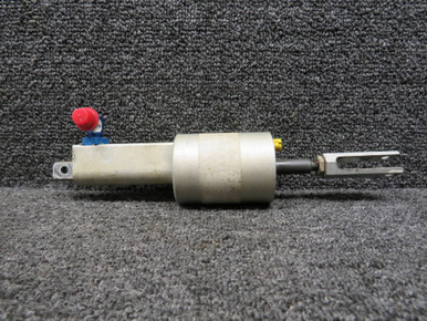 9882010-814 Cessna Master Brake Cylinder For Sale
