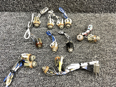 Piper PA32R-301 Headset, Microphone Jack Set For Sale