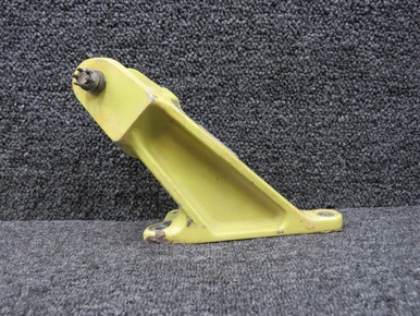 206-001-544-006 (Cast: 206-001-544-6) Bell 206B RH Mast Support Assembly