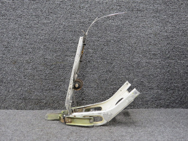 95266-000, 96332-000 Piper PA-34-200T Trim Stabilator Bracket Assembly ...
