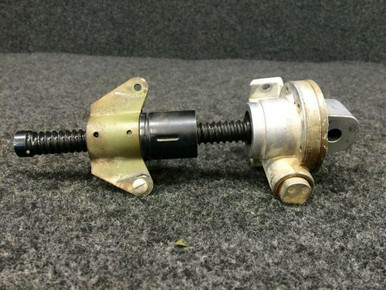 C301002-0209 (USE: C301002-0208) Cessna T210N Flap Actuator Assy