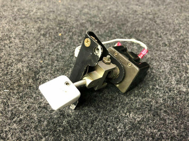 4TL1-10M (Alternate: 51838-003) Piper PA-31T Flap Selector Switch Assembly