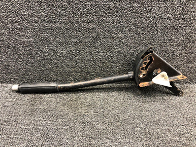 67582-003, 63782-004 Piper PA28RT-201T Flap Lever and Handle Assy