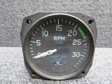 C668016-0102 Instruments Dual Tachometer Indicator and Connector