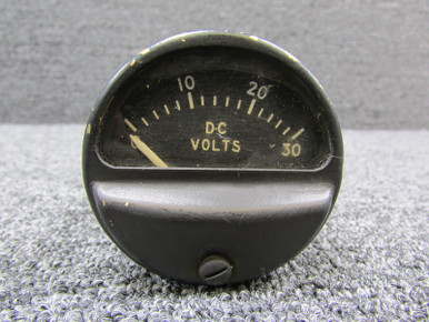 8DW84LVA213 General Electric Worn Face DC Volts Indicator With Connector
