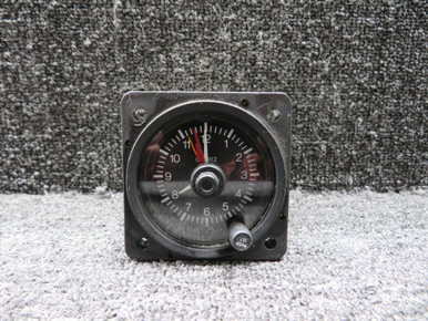 MD-90BLET Mid-Continent Clock (12-32 Volts)