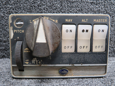 Navomatic-8G8 Cessna Autopilot Controller Unit (Worn Face)