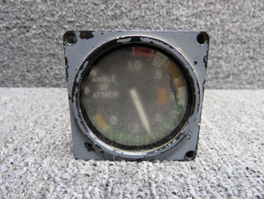 SLZ9453-11 Teledyne Angle of Attack Indicator (Water Damage in Face) (Core)