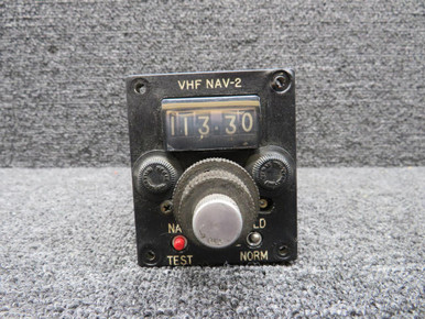 VHF Nav-2 Controller Unit (Worn Knobs) (Rusted) (Core)