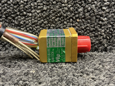 677-1 VEP Fuel Pressure Switch (30 Volts) (5 Amps)