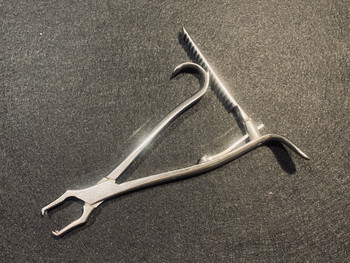 Depuy 2351-10 Kern Bone Holding Clamp, 6.5" For Sale