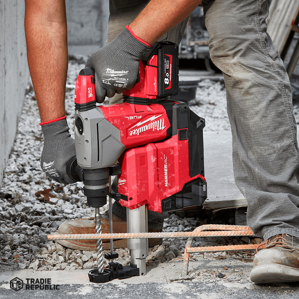 Milwaukee M18 FUEL™ HAMMERVAC™ 28mm Dedicated Dust Extractor (Tool Only ...