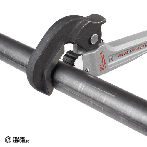 Milwaukee Self Adjusting Pipe Wrench 355mm (14in) - Tradie Republic