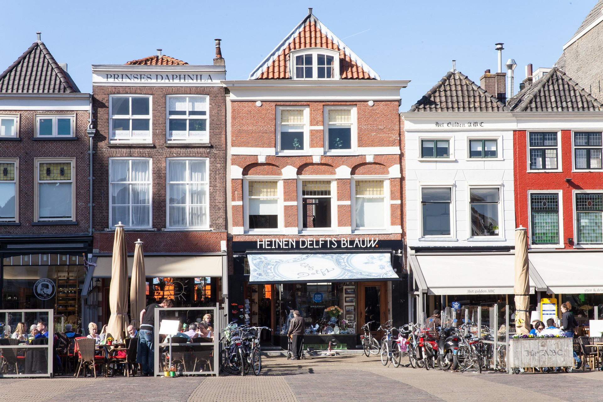Kom op Bezoek in een van de Winkels van Heinen Delfts Blauw