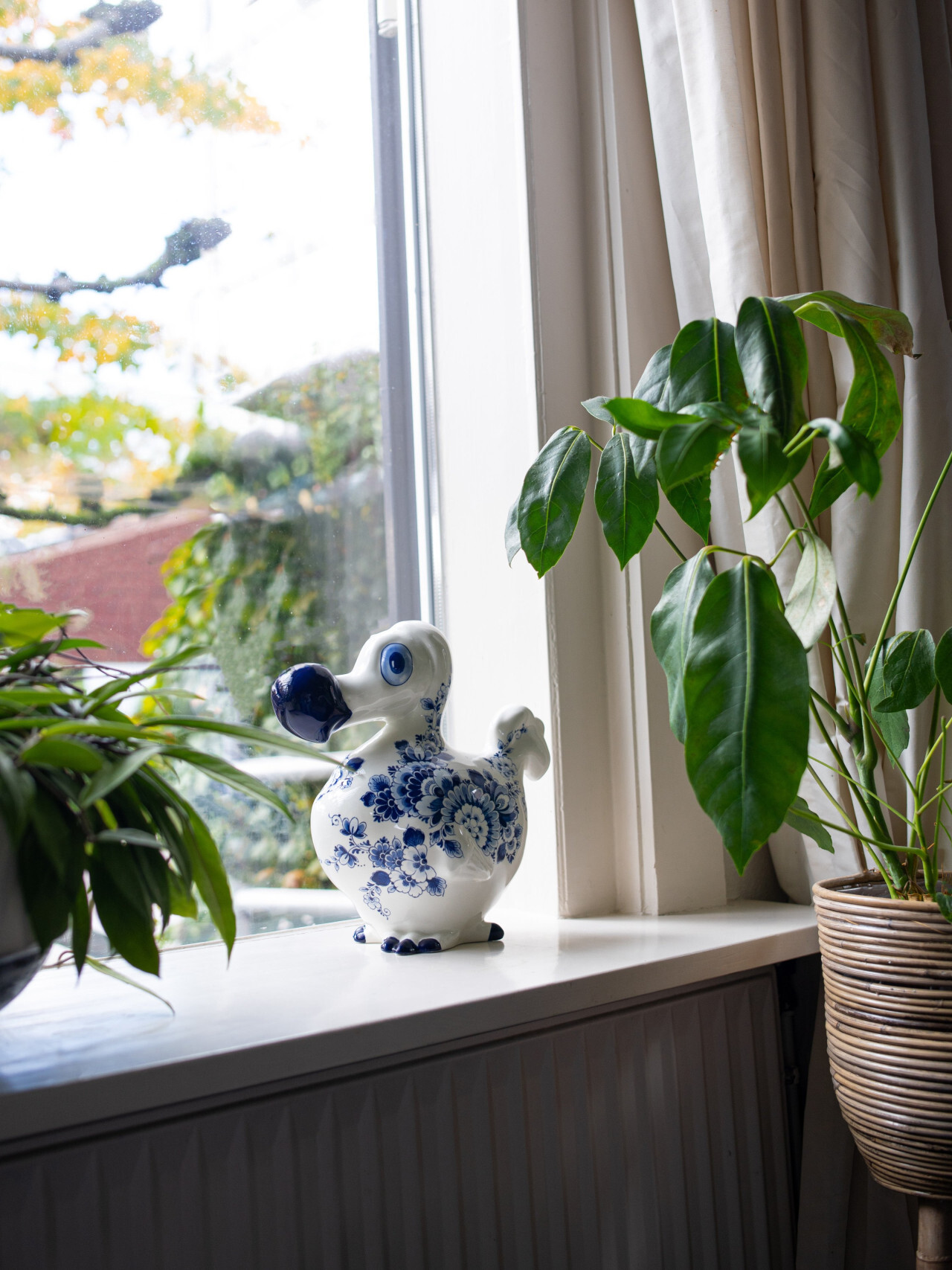 Go on an adventure with our Delft blue dodos!