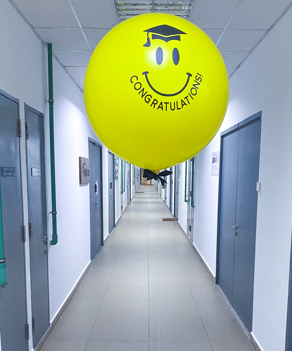 [Graduation] Congrats Grad Smiley Emoji Jumbo Balloon