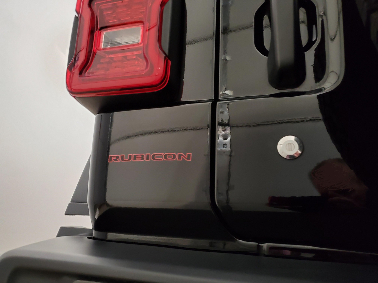Rubicon Vinyl Decal -Black and Red