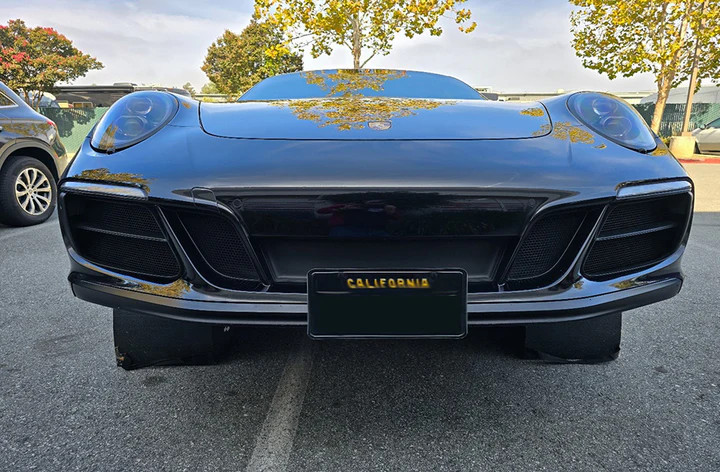 2018 Porsche 911 Carrera GTS - Quick Release Front License Plate Bracket