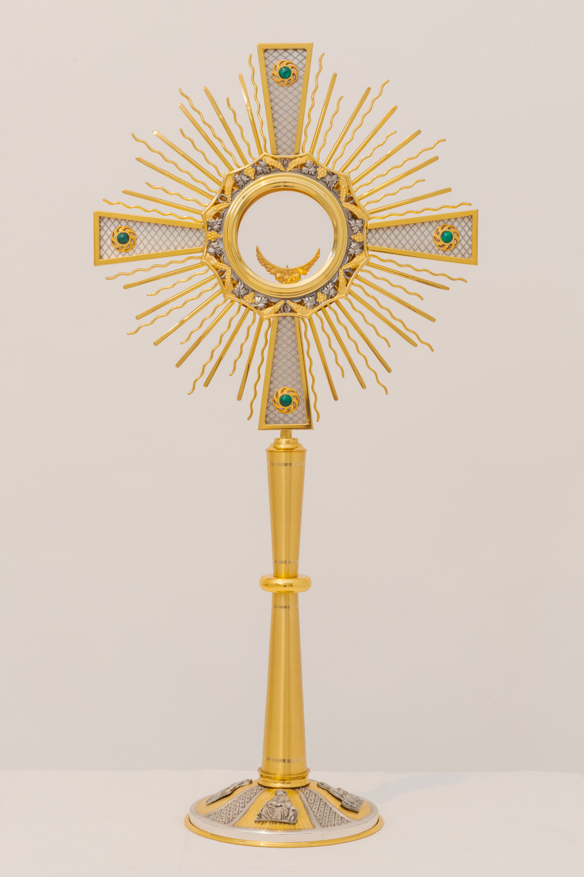 #1572 Hand-Engraved "Evangelists" Monstrance with Stones | Two Tone ...