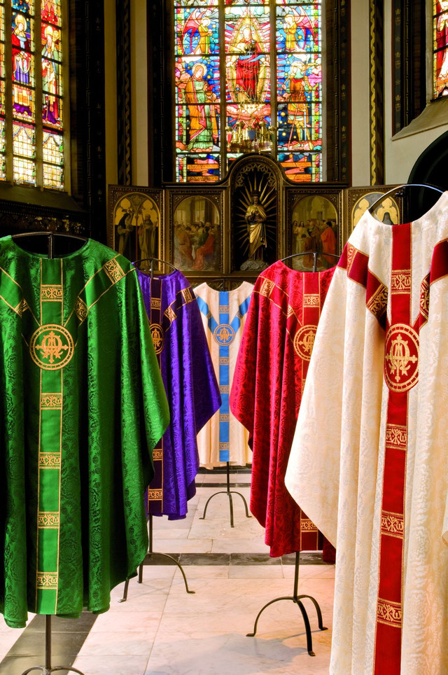 Apparel & Linens - Liturgical Vestments - Page 1 - Holy Land Art ...