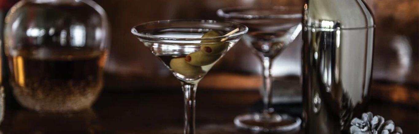 Simon Pearce Glassware | Lux Bond & Green