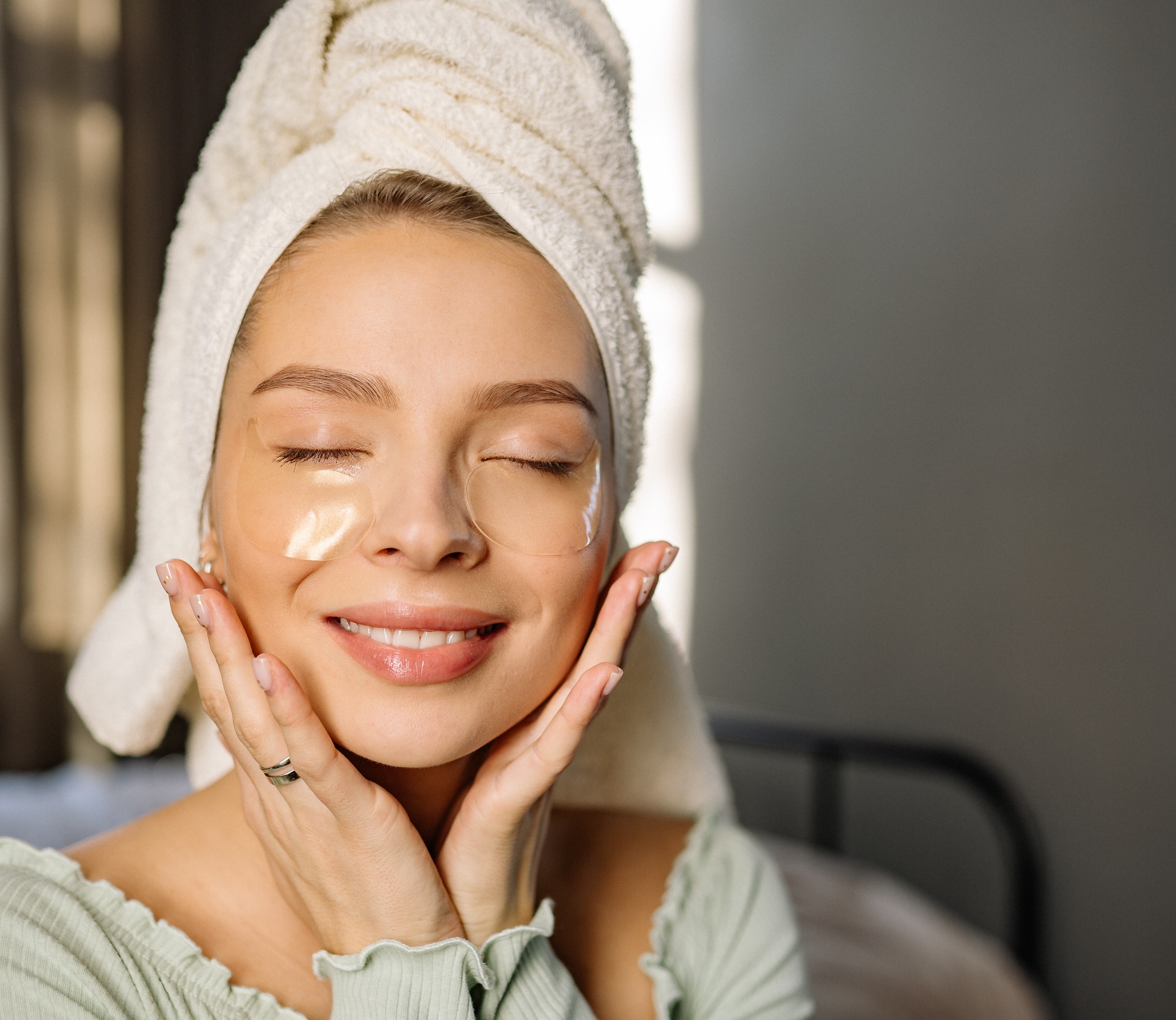 Best Eye Area Tips For Women Over 40 - Jentri Quinn Makeup + Skin