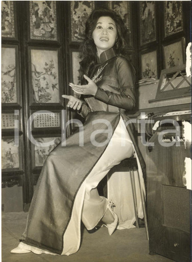 1962 PARIS Cantante vietnamita Bach YEN inizia la tournée - Foto 13x18 cm