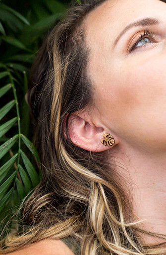 Monstera gold earrings store