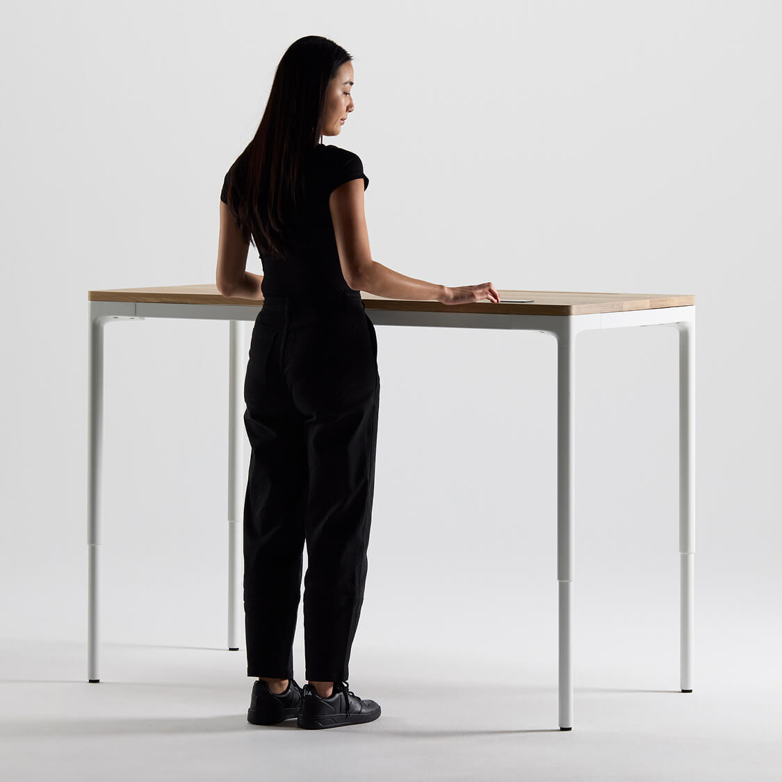Humanscale e-Float Quattro Sit-Stand Adjustable Height Table