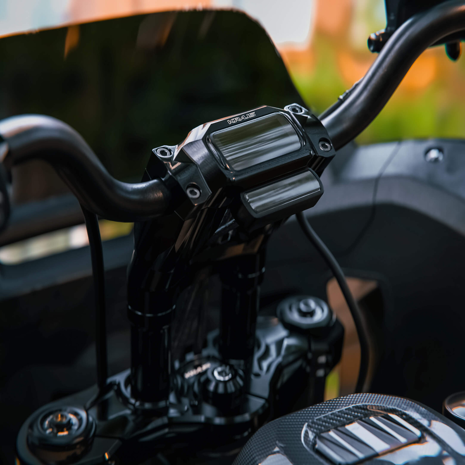 Kraus Solid-Mount Isolated And Pullback Handlebar Risers