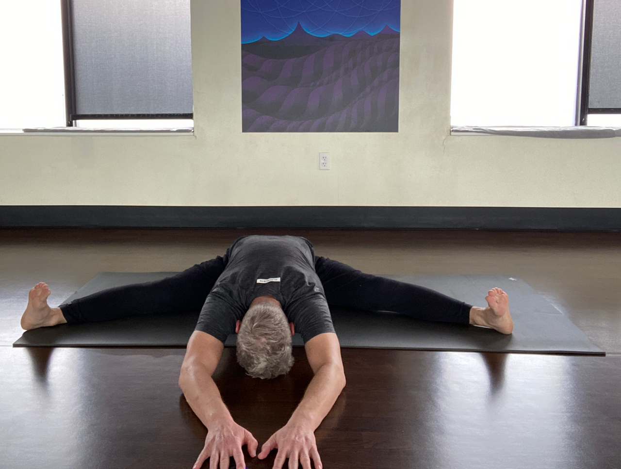 6 Hip Opening Stretches for Beginners (Plus One Bonus Move to Loosen Up ...