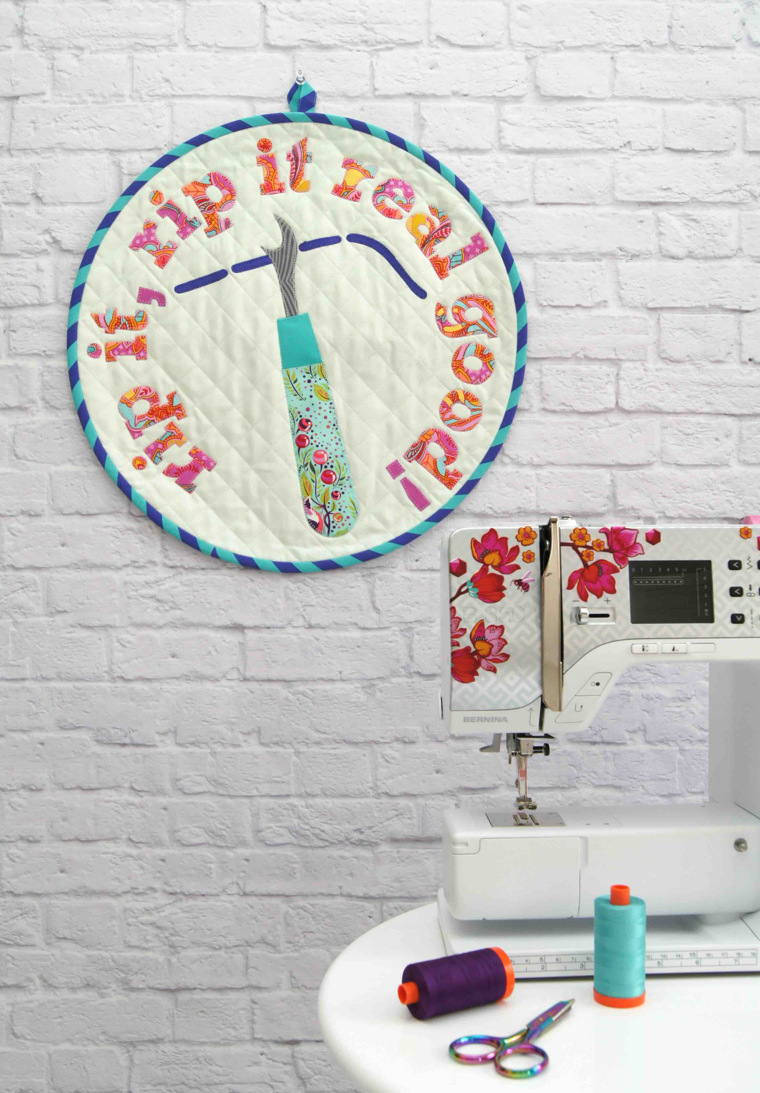 sewing theme quilt pattern
