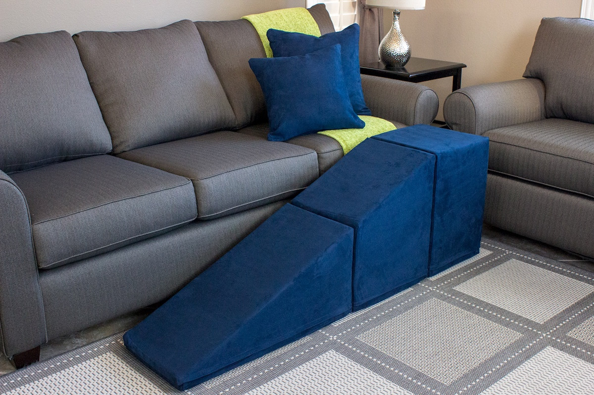 Royal Ramps Dog Ramp (21" Tall)