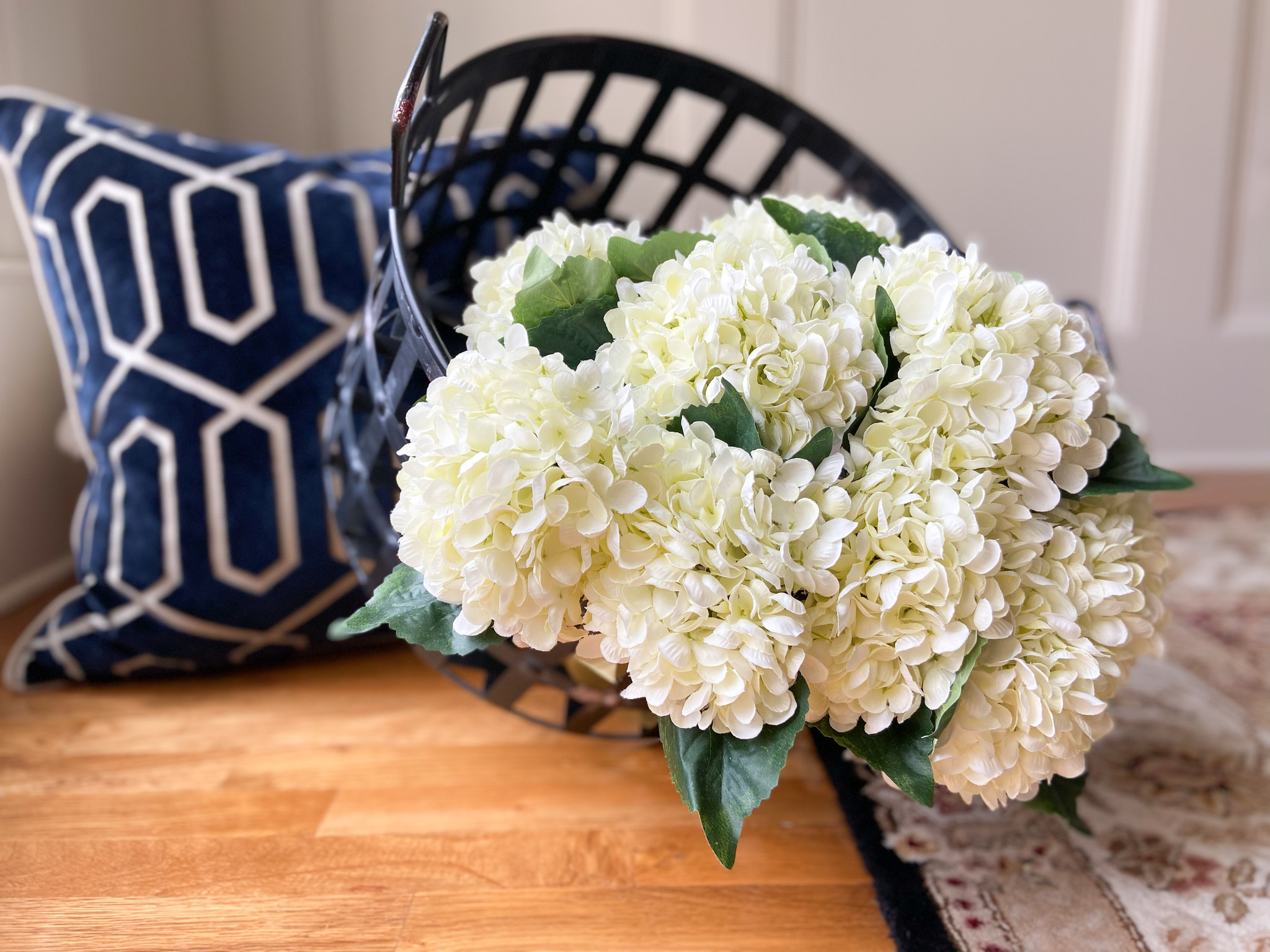 Hydrangea Pick - White | Mills Floral Company