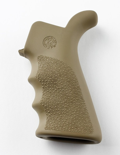 Hogue AR-15 / M16 OverMolded Rubber Beavertail Grip with Finger Grooves ...