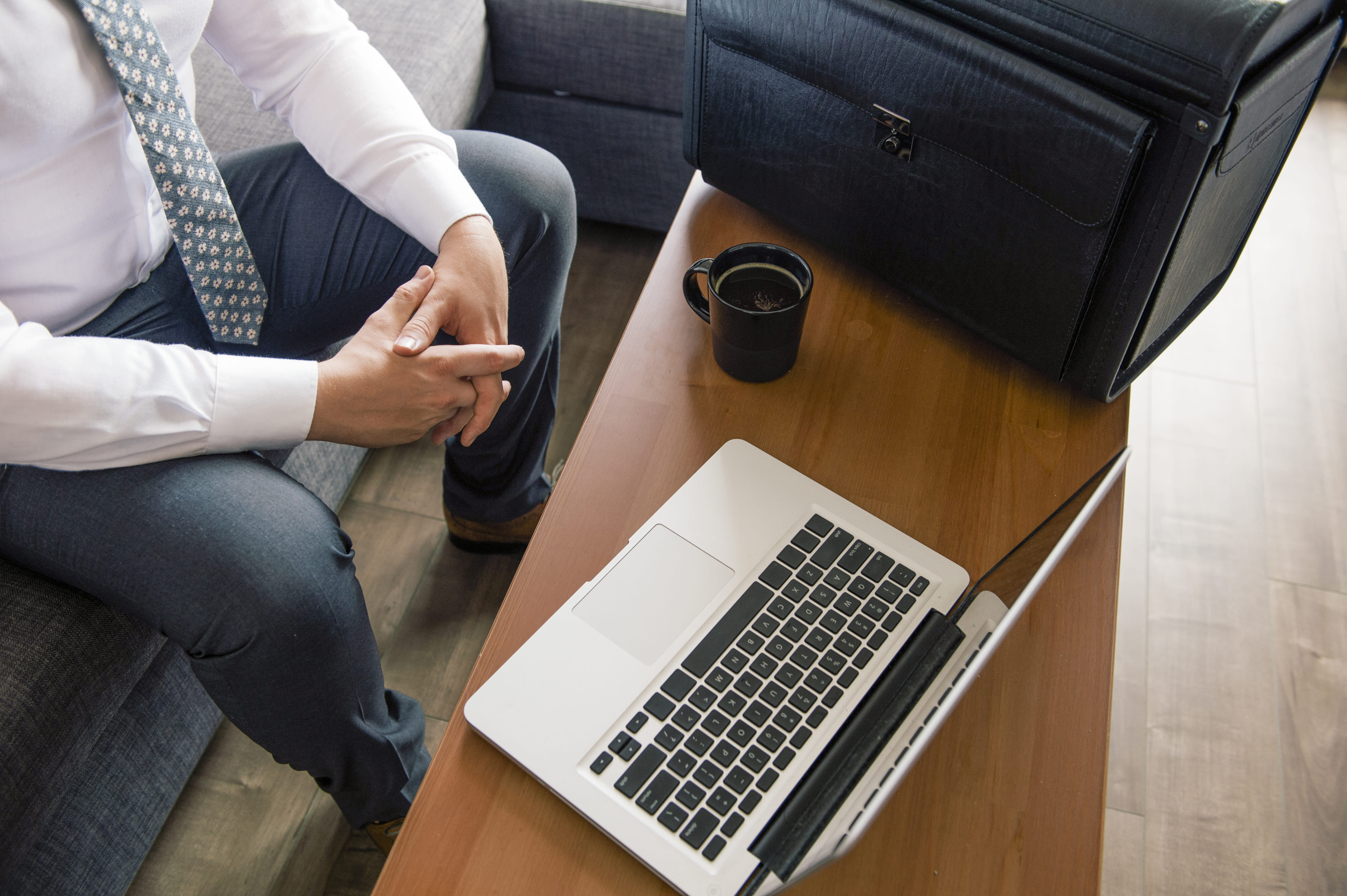 Different Types of Business Attire: A Guide with Examples - Alpine Swiss