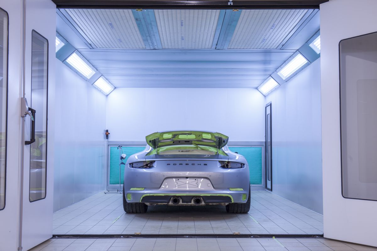 Liquid Wrap vs Vinyl Wrap Which Is Better for Your Car - TeckWrap UK ...