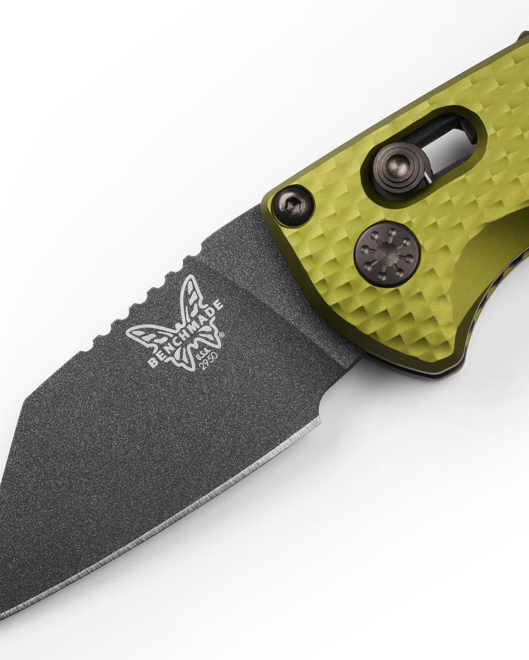 Benchmade 2950BK-2 Partial Immunity Automatic Axis Lock Knife Woodland ...