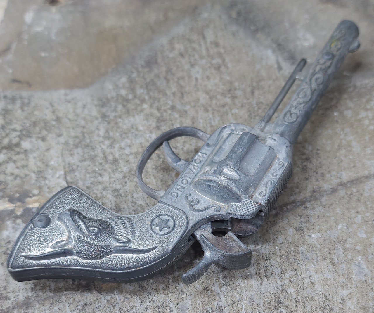 Scarce Vintage Hopalong Cassidy Diecast Cap Gun Toy Revolver Pistol ...