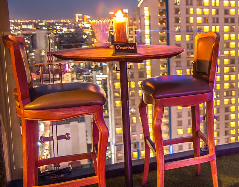 Tables | Folding Tables | Card Tables | Cocktail Tables