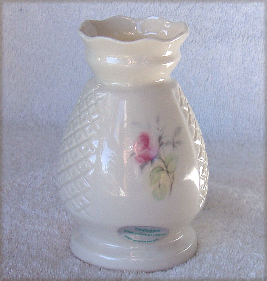 Mid 1980's Irish DONEGAL PARIAN CHINA Small Vase (Rose)