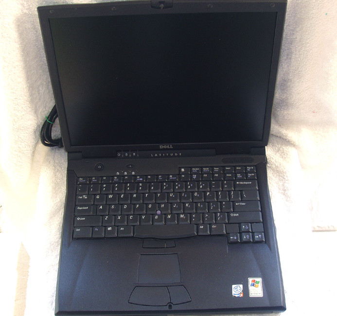 DELL Latitude C840 Laptop Model: PP01X For Spare Parts