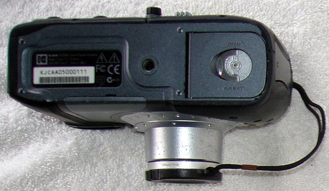 Early 2000's KODAK DC5000 Digital Still Camera With Lens Cap (AS-IS)