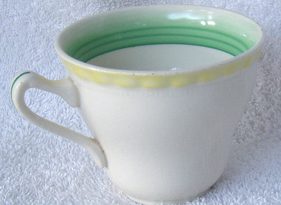 1930's ~ 1940's J & G MEAKIN SOL Lemon & Lime Teacup