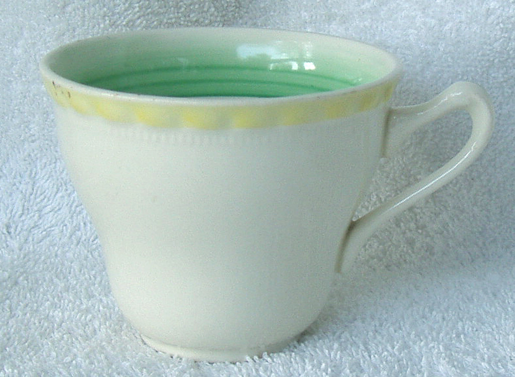 1930's ~ 1940's J & G MEAKIN SOL Lemon & Lime Teacup